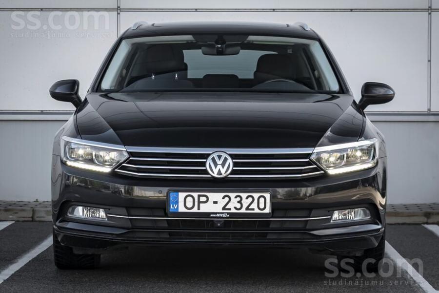 Black Volkswagen Passat B8 2015 in Riga, with an engine capacity of 1.60 L and mileage of 263 thousand km for 9490 €, photo 3 on AUTOMOTO.COM.LV