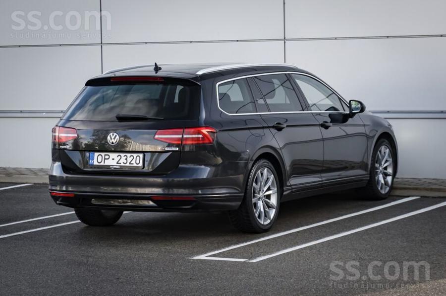 Black Volkswagen Passat B8 2015 in Riga, with an engine capacity of 1.60 L and mileage of 263 thousand km for 9490 €, photo 5 on AUTOMOTO.COM.LV