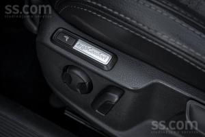 Black Volkswagen Passat B8 2015 in Riga, with an engine capacity of 1.60 L and mileage of 263 thousand km for 9490 €, photo 11 on AUTOMOTO.COM.LV