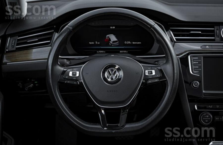 Black Volkswagen Passat B8 2015 in Riga, with an engine capacity of 1.60 L and mileage of 263 thousand km for 9490 €, photo 21 on AUTOMOTO.COM.LV