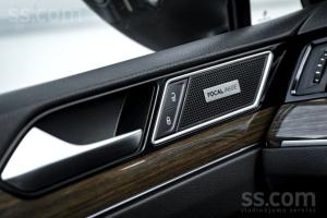 Black Volkswagen Passat B8 2015 in Riga, with an engine capacity of 1.60 L and mileage of 263 thousand km for 9490 €, photo 30 on AUTOMOTO.COM.LV
