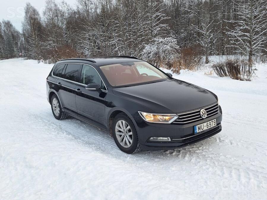 Black Volkswagen Passat B8 2016 in Balvi, with an engine capacity of 2.00 L and mileage of 231 thousand km for 9800 €, photo 3 on AUTOMOTO.COM.LV