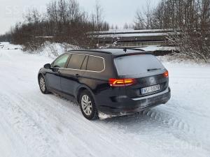 Black Volkswagen Passat B8 2016 in Balvi, with an engine capacity of 2.00 L and mileage of 231 thousand km for 9800 €, photo 4 on AUTOMOTO.COM.LV