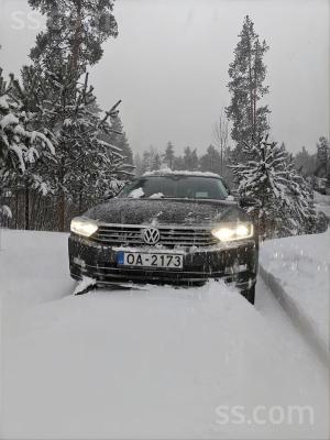 Black Volkswagen Passat B8 2016 in Riga, with an engine capacity of 2.00 L and mileage of 250 thousand km for 11500 €, photo  on AUTOMOTO.COM.LV