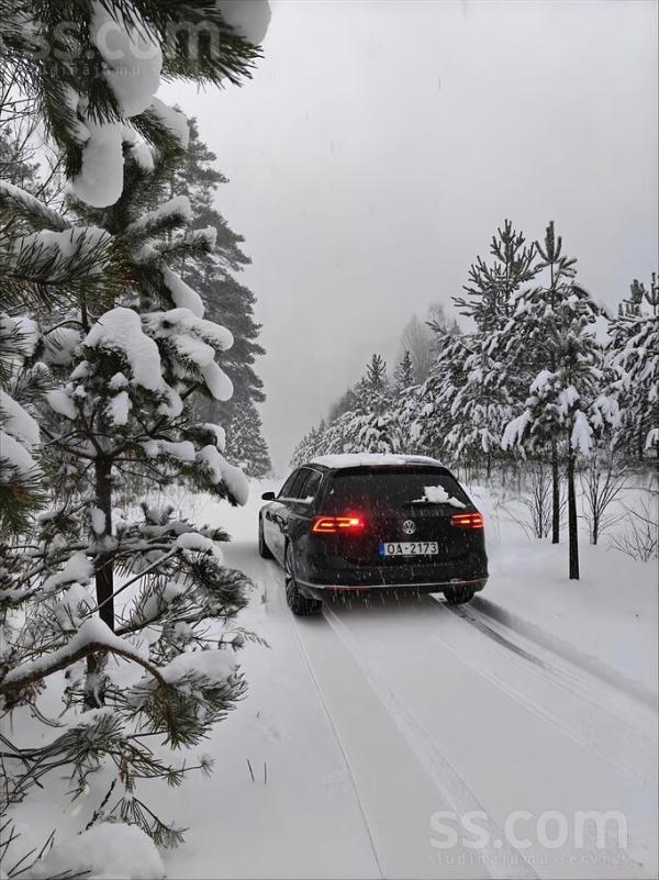 Черный Фольксваген Пассат Б8 2016 в Рига, объемом двигателя 2.00 л и пробегом 250 тыс. км за 11500 €, фото 2 на AUTOMOTO.COM.LV