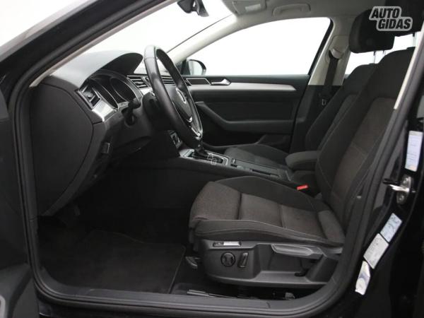 Melns Volkswagen Passat B8 2016 Viļņa, ar dzinēja tilpumu 2.00 L un nobraukumu 195 tūkst. km par 11999 €, foto 4 vietnē AUTOMOTO.COM.LV