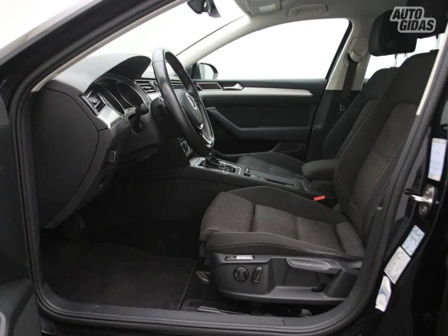 Melns Volkswagen Passat B8 2016 Viļņa, ar dzinēja tilpumu 2.00 L un nobraukumu 195 tūkst. km par 11999 €, foto 5 vietnē AUTOMOTO.COM.LV