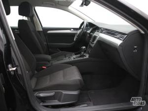 Melns Volkswagen Passat B8 2016 Viļņa, ar dzinēja tilpumu 2.00 L un nobraukumu 195 tūkst. km par 11999 €, foto 15 vietnē AUTOMOTO.COM.LV