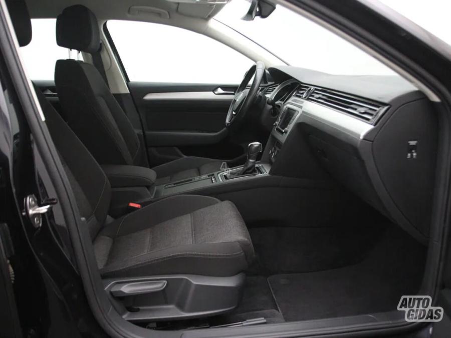 Melns Volkswagen Passat B8 2016 Viļņa, ar dzinēja tilpumu 2.00 L un nobraukumu 195 tūkst. km par 11999 €, foto 15 vietnē AUTOMOTO.COM.LV