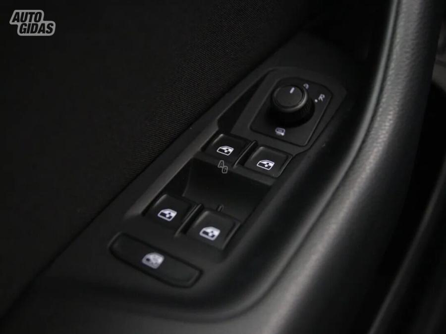 Melns Volkswagen Passat B8 2016 Viļņa, ar dzinēja tilpumu 2.00 L un nobraukumu 195 tūkst. km par 11999 €, foto 27 vietnē AUTOMOTO.COM.LV