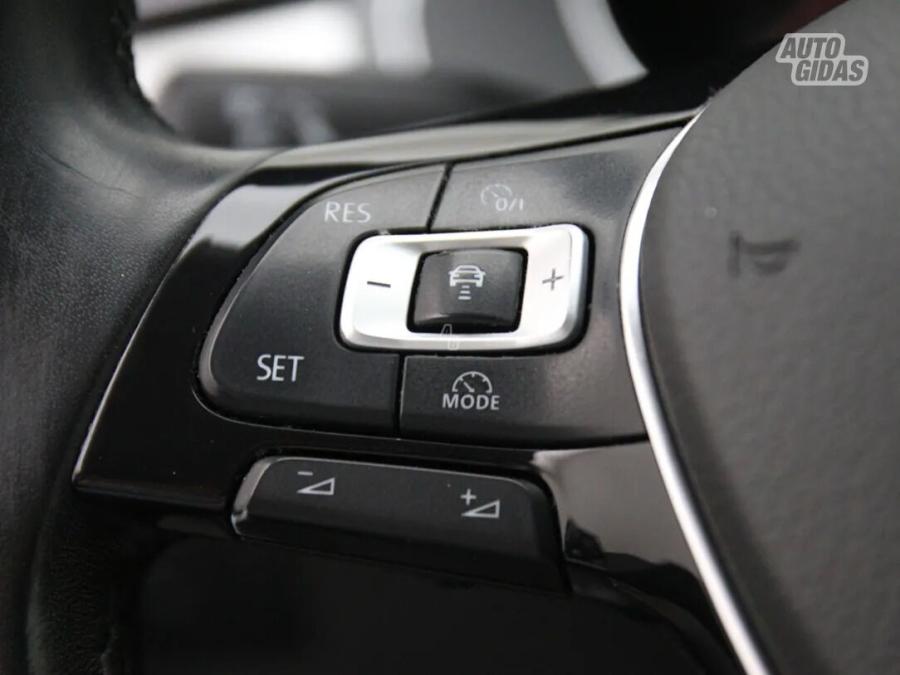 Melns Volkswagen Passat B8 2016 Viļņa, ar dzinēja tilpumu 2.00 L un nobraukumu 195 tūkst. km par 11999 €, foto 34 vietnē AUTOMOTO.COM.LV