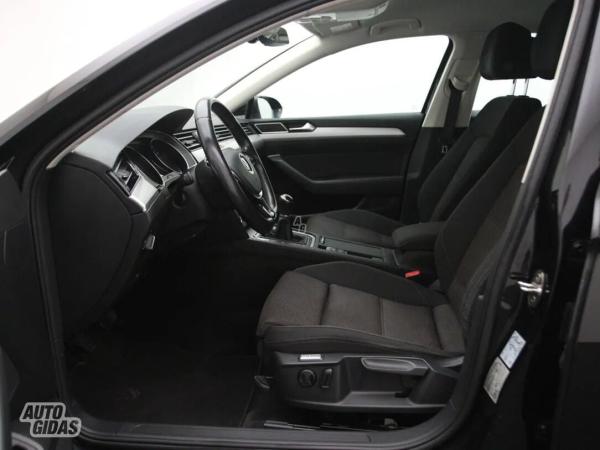 Melns Volkswagen Passat B8 2016 Viļņa, ar dzinēja tilpumu 1.60 L un nobraukumu 229 tūkst. km par 9399 €, foto 4 vietnē AUTOMOTO.COM.LV