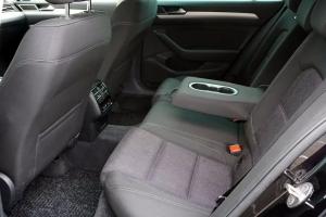 Black Volkswagen Passat B8 2016 in Riga, with an engine capacity of 2.00 L and mileage of 245 thousand km for 7800 €, photo 14 on AUTOMOTO.COM.LV