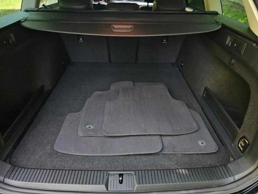 Melns Volkswagen Passat B8 2016 Jēkabpils, ar dzinēja tilpumu 2.00 L un nobraukumu 297 tūkst. km par 9990 €, foto 14 vietnē AUTOMOTO.COM.LV