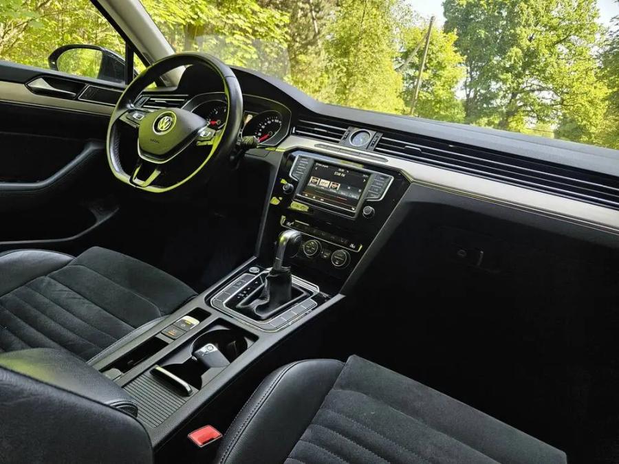 Melns Volkswagen Passat B8 2016 Jēkabpils, ar dzinēja tilpumu 2.00 L un nobraukumu 297 tūkst. km par 9990 €, foto 16 vietnē AUTOMOTO.COM.LV