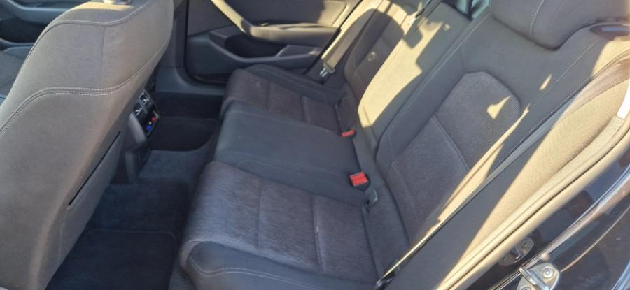 Black Volkswagen Passat B8 2016 in Riga, with an engine capacity of 2.00 L and mileage of 163 thousand km for 12250 €, photo 22 on AUTOMOTO.COM.LV