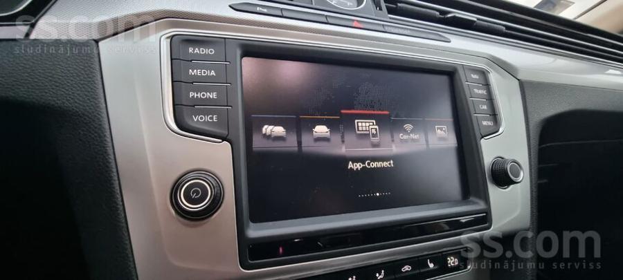 Melns Volkswagen Passat B8 2016 Valmiera, ar dzinēja tilpumu 2.00 L un nobraukumu 314 tūkst. km par 9700 €, foto 15 vietnē AUTOMOTO.COM.LV