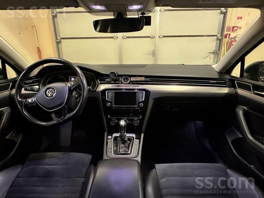 Black Volkswagen Passat B8 2016 in Riga, with an engine capacity of 2.00 L and mileage of 191 thousand km for 10500 €, photo 10 on AUTOMOTO.COM.LV