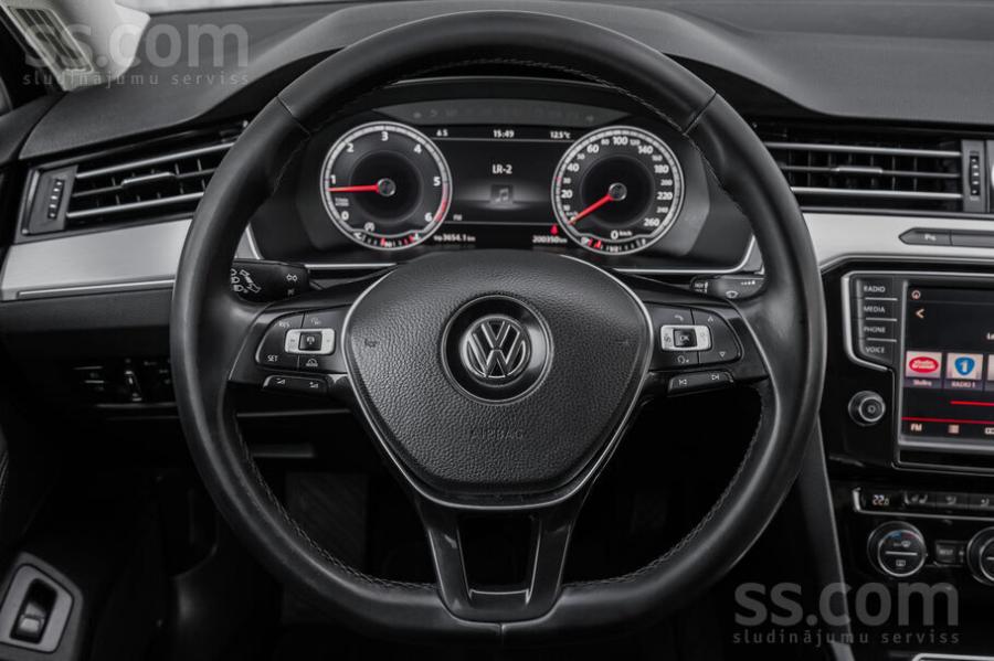 Black Volkswagen Passat B8 2016 in Ogre, with an engine capacity of 2.00 L and mileage of 200 thousand km for 12500 €, photo 11 on AUTOMOTO.COM.LV