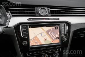Black Volkswagen Passat B8 2016 in Ogre, with an engine capacity of 2.00 L and mileage of 200 thousand km for 12500 €, photo 15 on AUTOMOTO.COM.LV