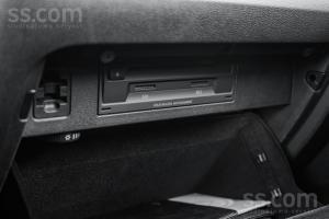 Black Volkswagen Passat B8 2016 in Ogre, with an engine capacity of 2.00 L and mileage of 200 thousand km for 12500 €, photo 19 on AUTOMOTO.COM.LV