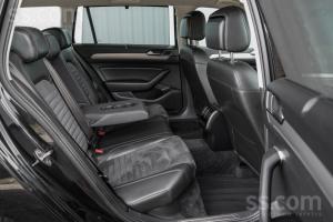Black Volkswagen Passat B8 2016 in Ogre, with an engine capacity of 2.00 L and mileage of 200 thousand km for 12500 €, photo 22 on AUTOMOTO.COM.LV