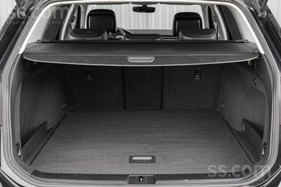Black Volkswagen Passat B8 2016 in Ogre, with an engine capacity of 2.00 L and mileage of 200 thousand km for 12500 €, photo 25 on AUTOMOTO.COM.LV