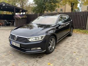 Black Volkswagen Passat B8 2016 in Riga, with an engine capacity of 2.00 L and mileage of 265 thousand km for 10000 €, photo  on AUTOMOTO.COM.LV