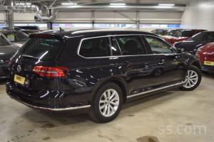 Black Volkswagen Passat B8 2017 in Riga, with an engine capacity of 2.00 L and mileage of 137 thousand km for 13900 €, photo 2 on AUTOMOTO.COM.LV