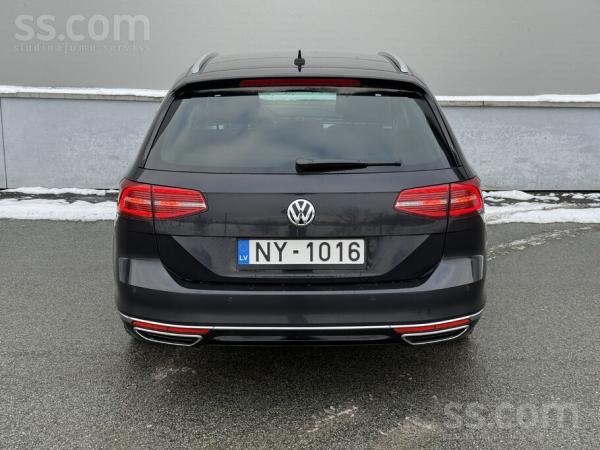 Black Volkswagen Passat B8 2017 in Riga, with an engine capacity of 2.00 L and mileage of 230 thousand km for 11488 €, photo 6 on AUTOMOTO.COM.LV