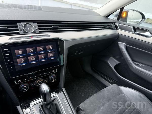 Black Volkswagen Passat B8 2017 in Riga, with an engine capacity of 2.00 L and mileage of 230 thousand km for 11488 €, photo 10 on AUTOMOTO.COM.LV