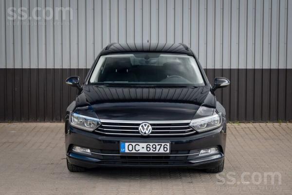 Black Volkswagen Passat B8 2017 in Tukums, with an engine capacity of 1.60 L and mileage of 214 thousand km for 10950 €, photo 2 on AUTOMOTO.COM.LV