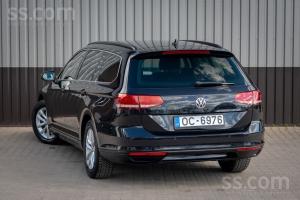 Black Volkswagen Passat B8 2017 in Tukums, with an engine capacity of 1.60 L and mileage of 214 thousand km for 10950 €, photo 4 on AUTOMOTO.COM.LV