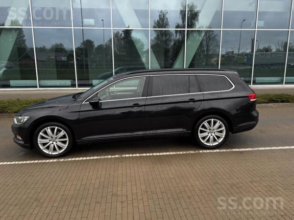 Black Volkswagen Passat B8 2017 in Rezekne, with an engine capacity of 2.00 L and mileage of 259 thousand km for 9700 €, photo 2 on AUTOMOTO.COM.LV