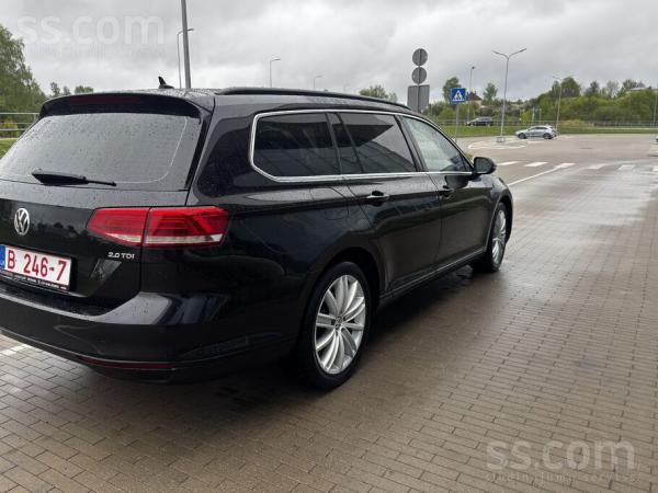 Black Volkswagen Passat B8 2017 in Rezekne, with an engine capacity of 2.00 L and mileage of 259 thousand km for 9700 €, photo 4 on AUTOMOTO.COM.LV