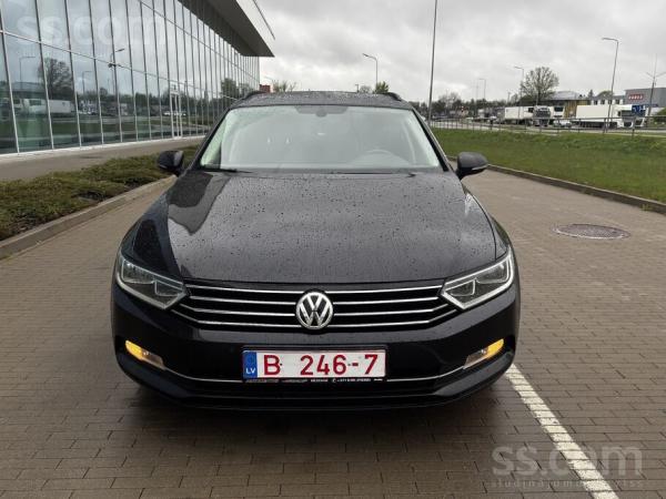 Black Volkswagen Passat B8 2017 in Rezekne, with an engine capacity of 2.00 L and mileage of 259 thousand km for 9700 €, photo 8 on AUTOMOTO.COM.LV