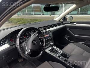 Melns Volkswagen Passat B8 2017 Rēzekne, ar dzinēja tilpumu 2.00 L un nobraukumu 259 tūkst. km par 9700 €, foto 13 vietnē AUTOMOTO.COM.LV