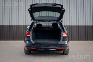 Black Volkswagen Passat B8 2017 in Tukums, with an engine capacity of 1.60 L and mileage of 214 thousand km for 8950 €, photo 7 on AUTOMOTO.COM.LV