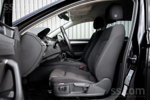 Black Volkswagen Passat B8 2017 in Tukums, with an engine capacity of 1.60 L and mileage of 214 thousand km for 8950 €, photo 10 on AUTOMOTO.COM.LV