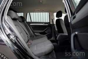 Black Volkswagen Passat B8 2017 in Tukums, with an engine capacity of 1.60 L and mileage of 214 thousand km for 8950 €, photo 12 on AUTOMOTO.COM.LV