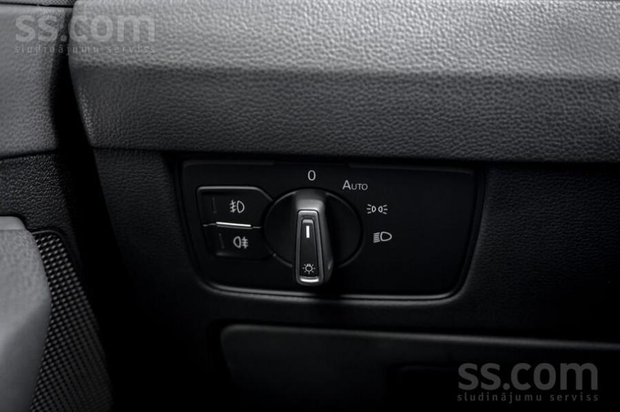 Black Volkswagen Passat B8 2017 in Tukums, with an engine capacity of 1.60 L and mileage of 214 thousand km for 8950 €, photo 17 on AUTOMOTO.COM.LV