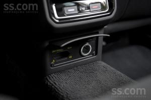 Black Volkswagen Passat B8 2017 in Tukums, with an engine capacity of 1.60 L and mileage of 214 thousand km for 8950 €, photo 30 on AUTOMOTO.COM.LV