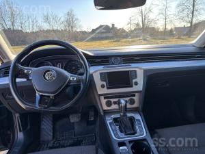Black Volkswagen Passat B8 2017 in Jelgava, with an engine capacity of 2.00 L and mileage of 214 thousand km for 10000 €, photo 10 on AUTOMOTO.COM.LV