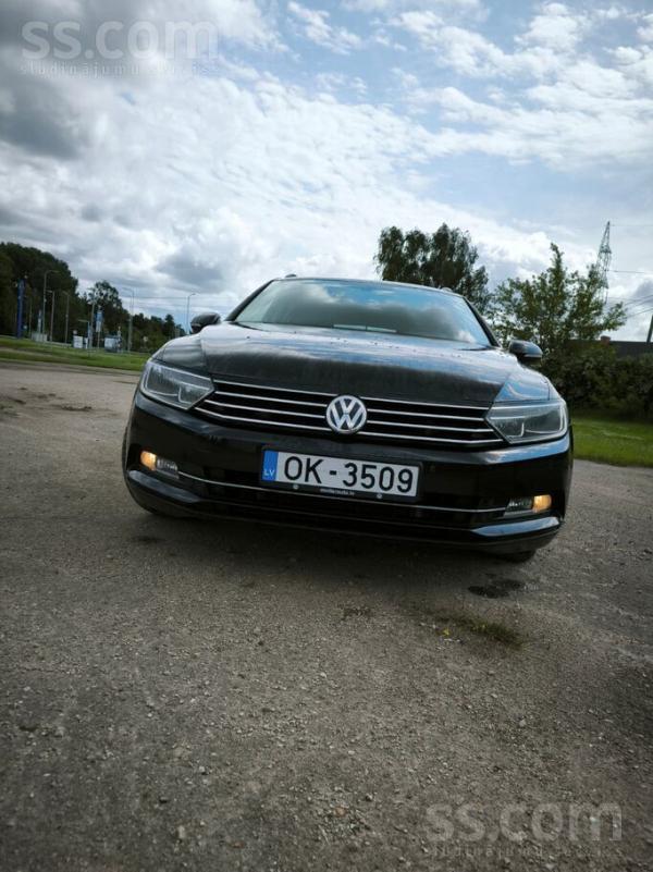 Black Volkswagen Passat B8 2017 in Jelgava, with an engine capacity of 2.00 L and mileage of 222 thousand km for 9100 €, photo 3 on AUTOMOTO.COM.LV