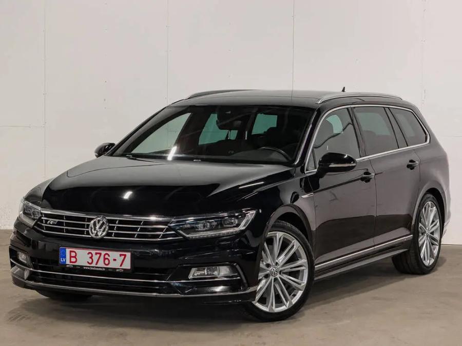 Black Volkswagen Passat B8 2017 in Jurmala, with an engine capacity of 2.00 L and mileage of 231 thousand km for 14750 €, photo 3 on AUTOMOTO.COM.LV