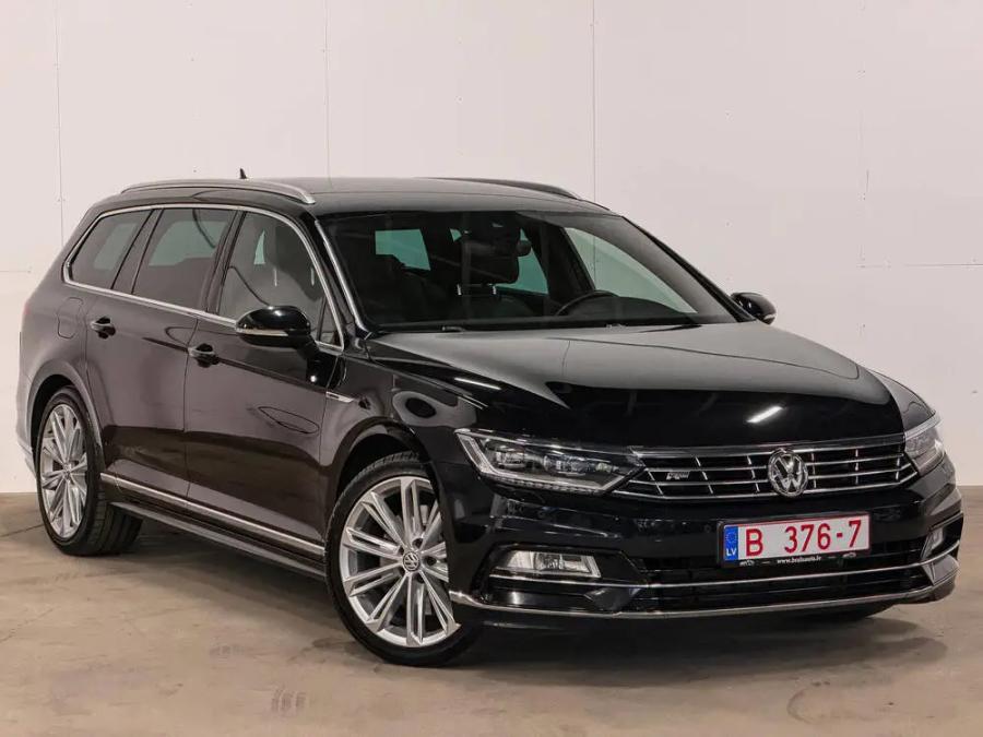 Black Volkswagen Passat B8 2017 in Jurmala, with an engine capacity of 2.00 L and mileage of 231 thousand km for 14750 €, photo 5 on AUTOMOTO.COM.LV