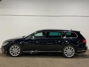 Black Volkswagen Passat B8 2017 in Jurmala, with an engine capacity of 2.00 L and mileage of 231 thousand km for 14750 €, photo 9 on AUTOMOTO.COM.LV
