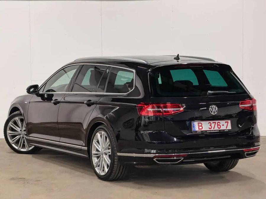 Black Volkswagen Passat B8 2017 in Jurmala, with an engine capacity of 2.00 L and mileage of 231 thousand km for 14750 €, photo 16 on AUTOMOTO.COM.LV