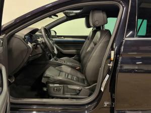 Black Volkswagen Passat B8 2017 in Jurmala, with an engine capacity of 2.00 L and mileage of 231 thousand km for 14750 €, photo 24 on AUTOMOTO.COM.LV