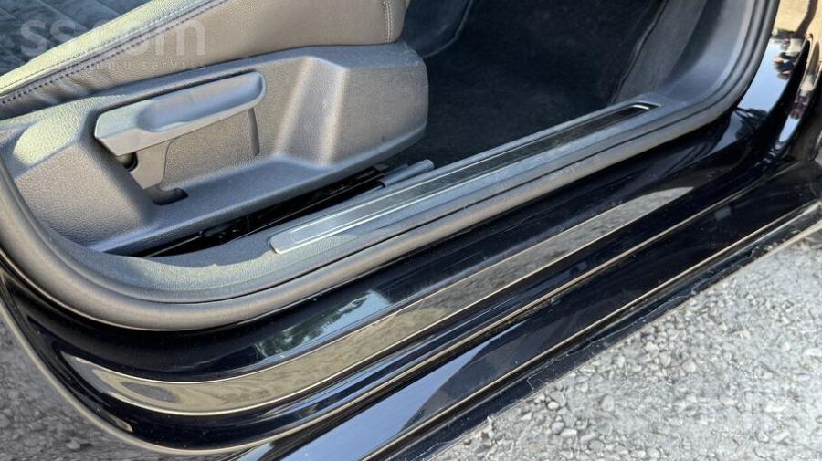 Melns Volkswagen Passat B8 2017 Rīga, ar dzinēja tilpumu 1.60 L un nobraukumu 240 tūkst. km par 8990 €, foto 36 vietnē AUTOMOTO.COM.LV